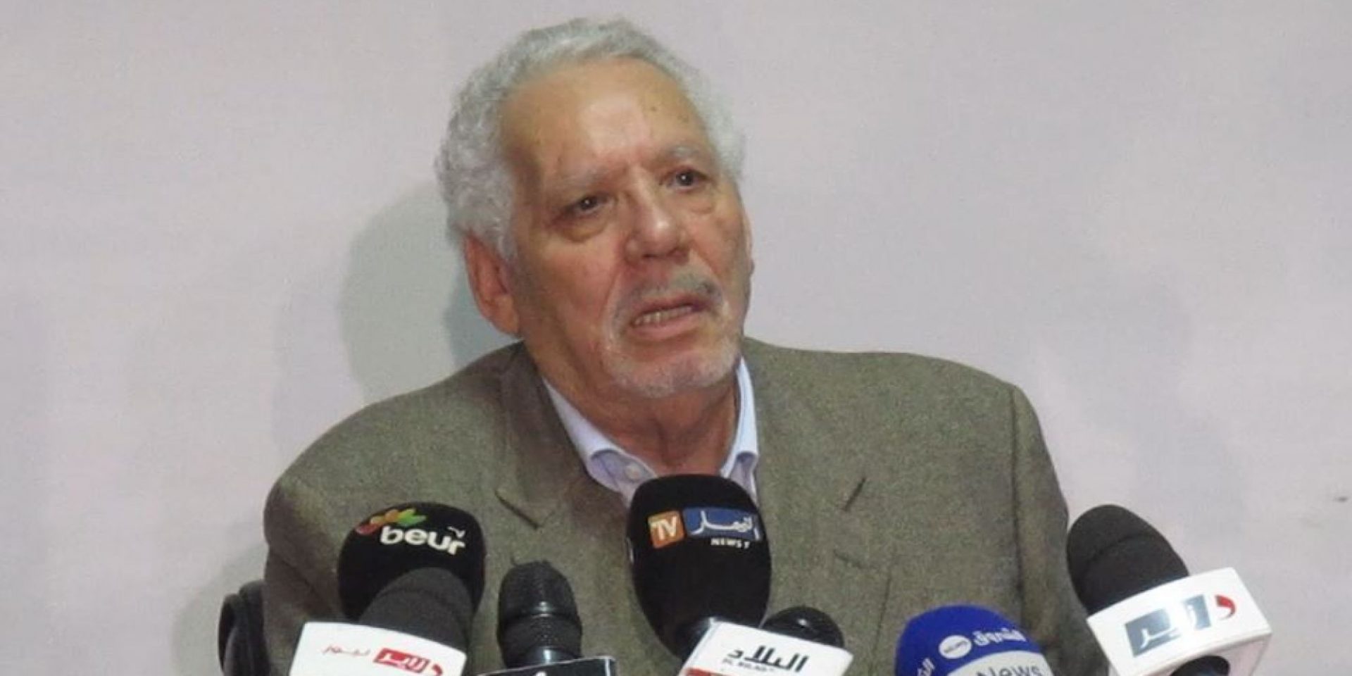 Lors de son audition par le procureur fédéral suisse : Le général ...